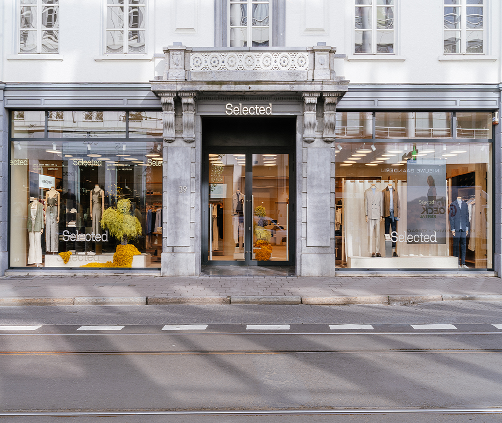 Selected - Antwep, Belgium - Elmar Services